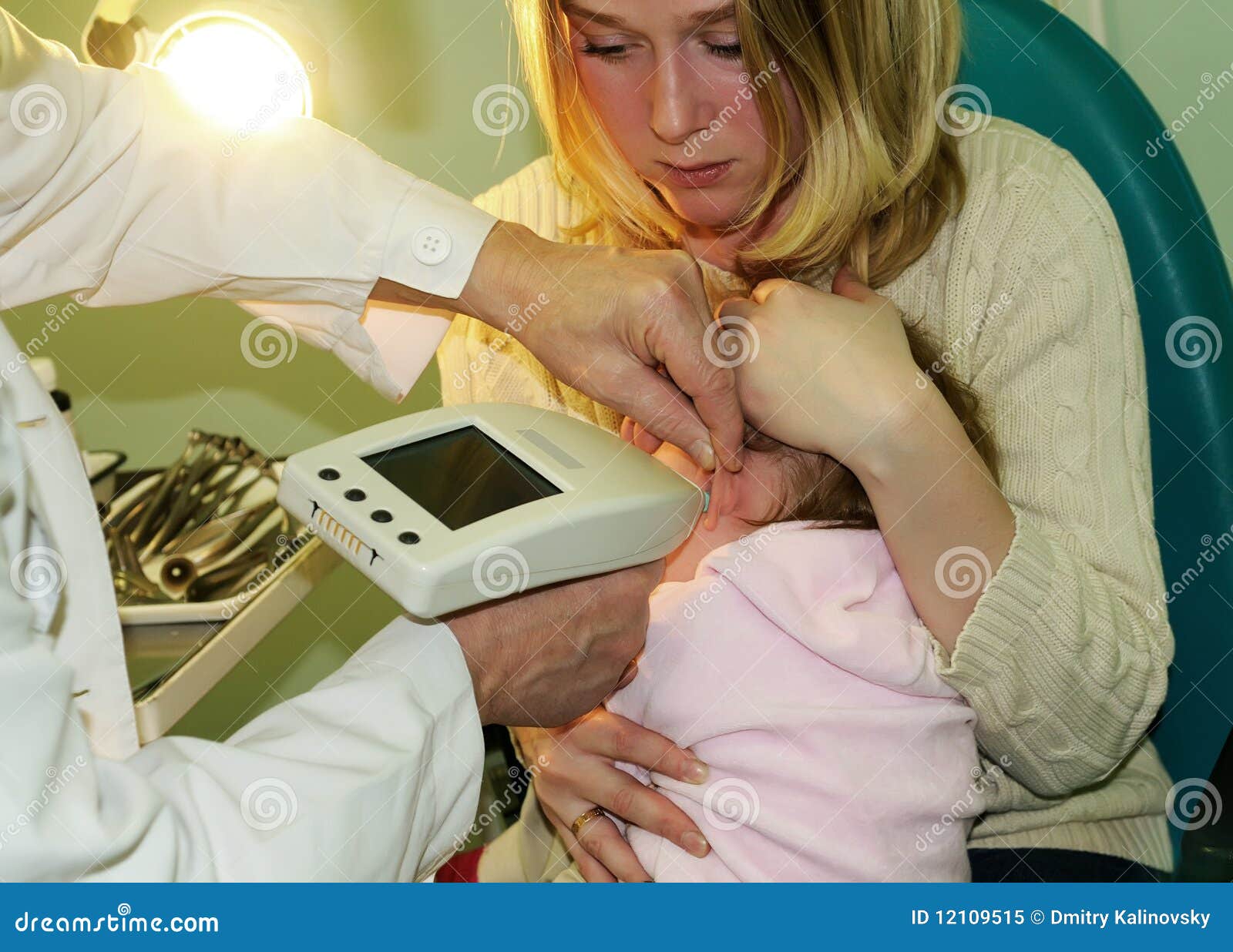 Examination Procedure at a Doctor Stock Image - Image of laser, medical ...