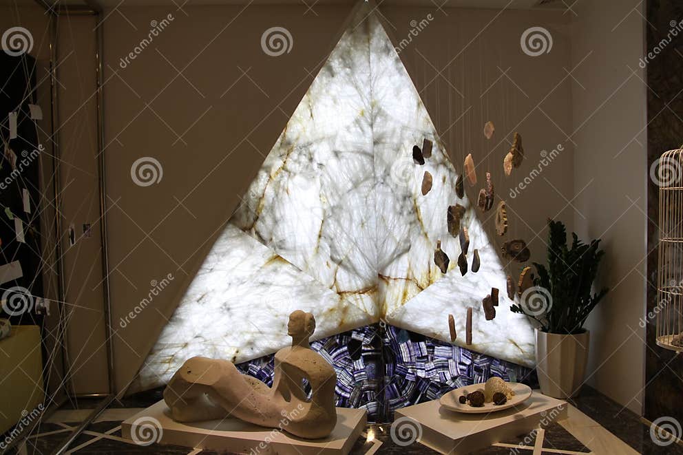 Background of Translucent Stone Technology in Stone Decoration ...