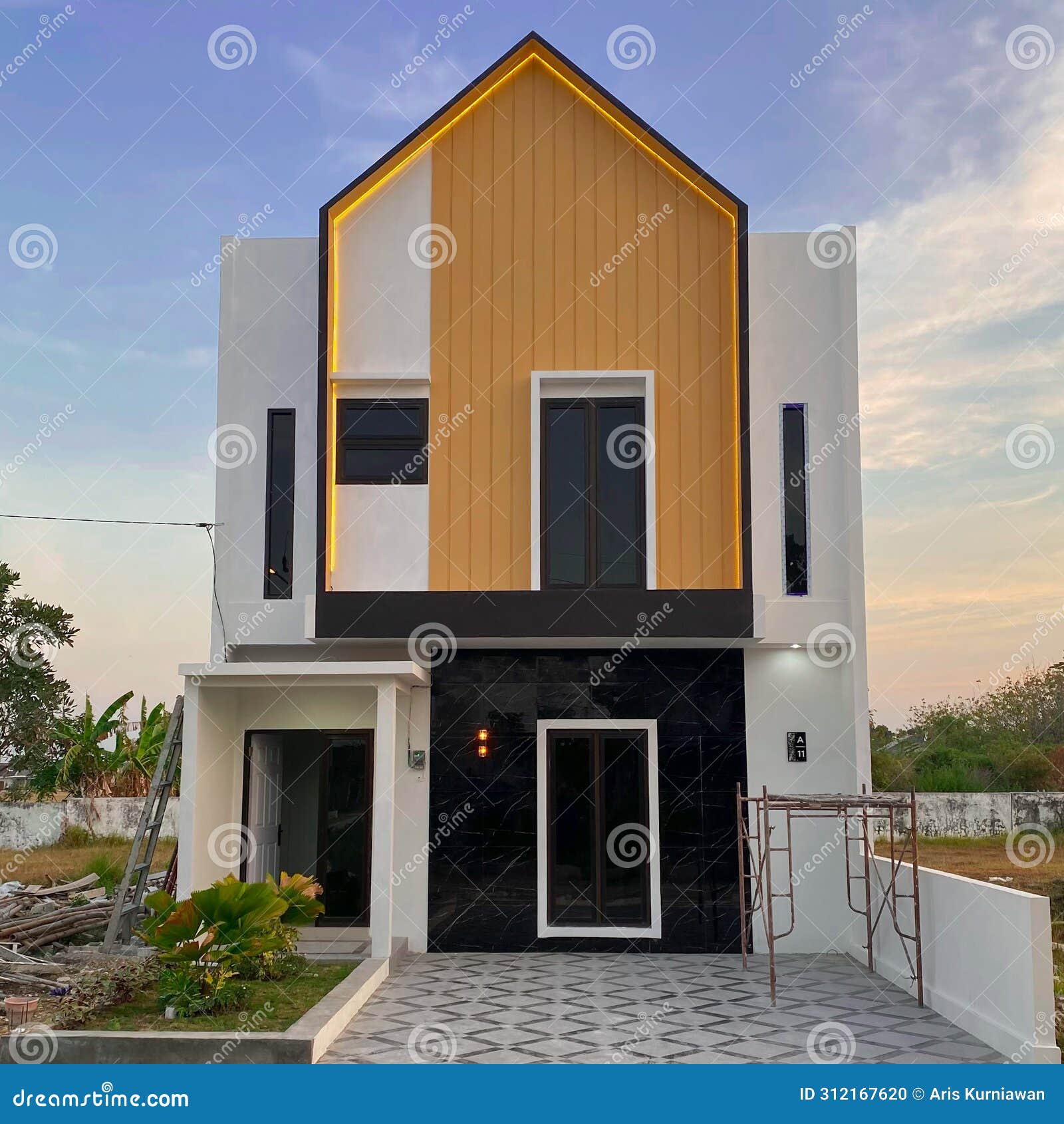 Examples of the Latest Simple Modern Minimalist House Designs Stock ...