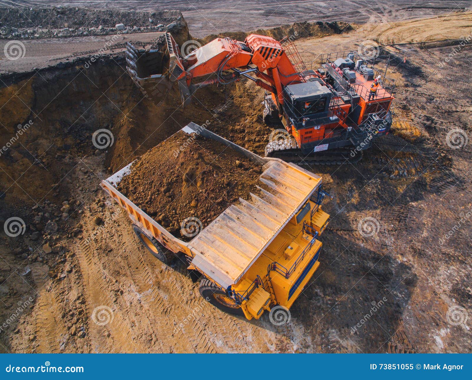 Excalator Loading Big Truck Stock Image - Image of quarry, moving: 73851055