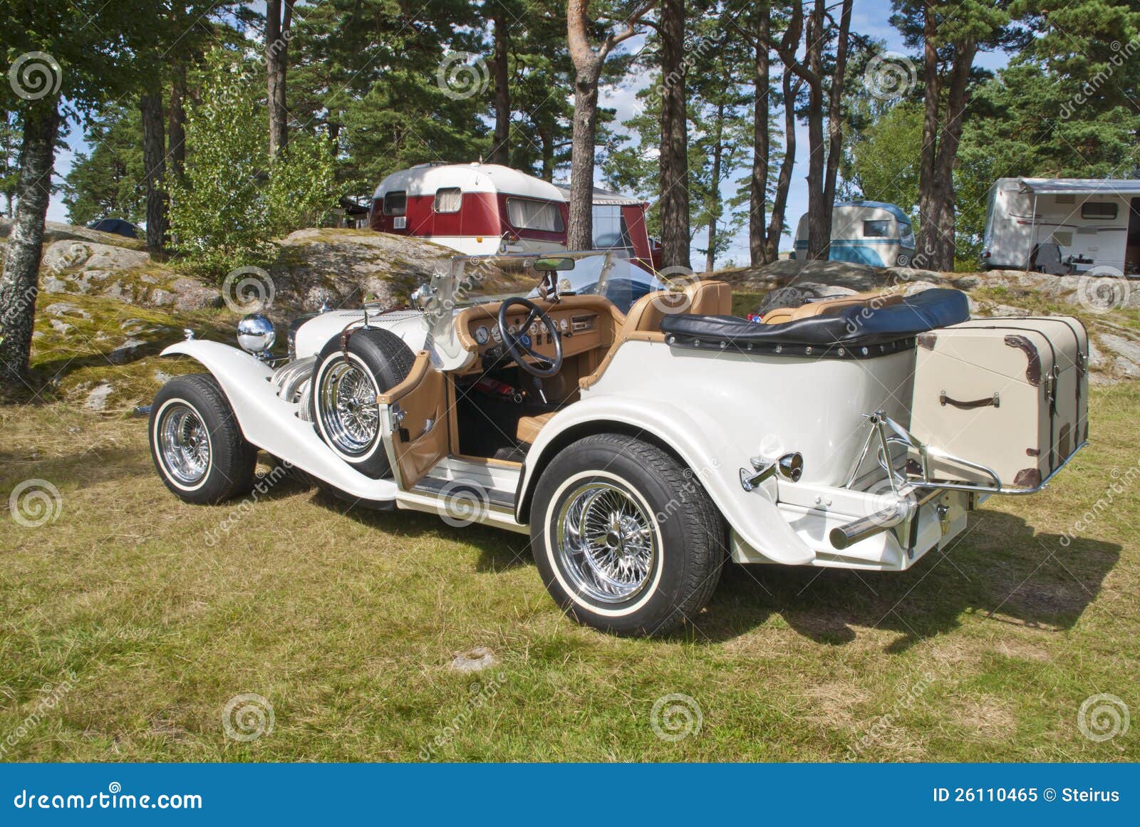 Excalibur (automóvil) imagen de archivo. Imagen de barrera - 26110465