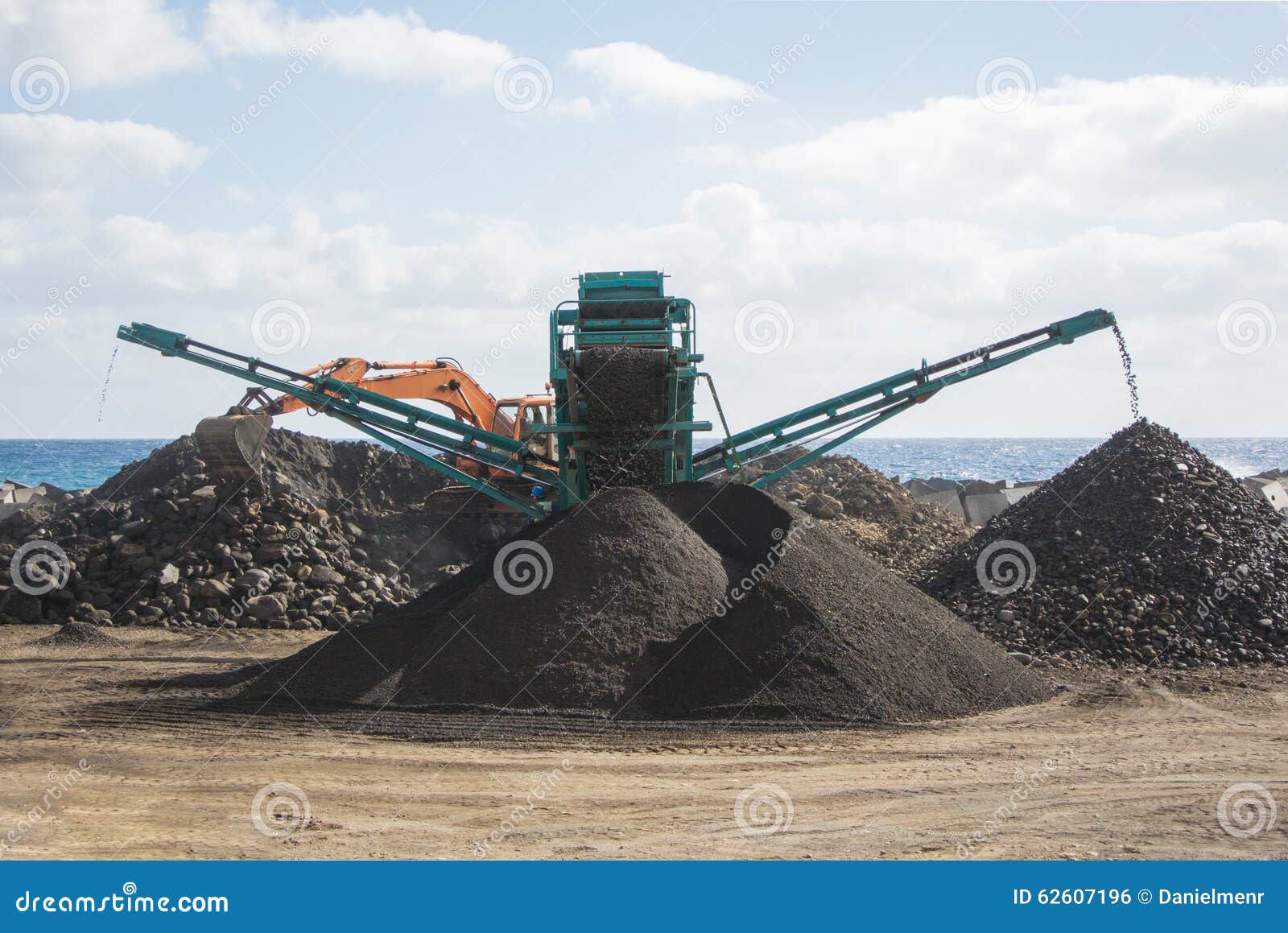 Excavator with a Conveyor Belt Stock Photo - Image of cobblestone ...