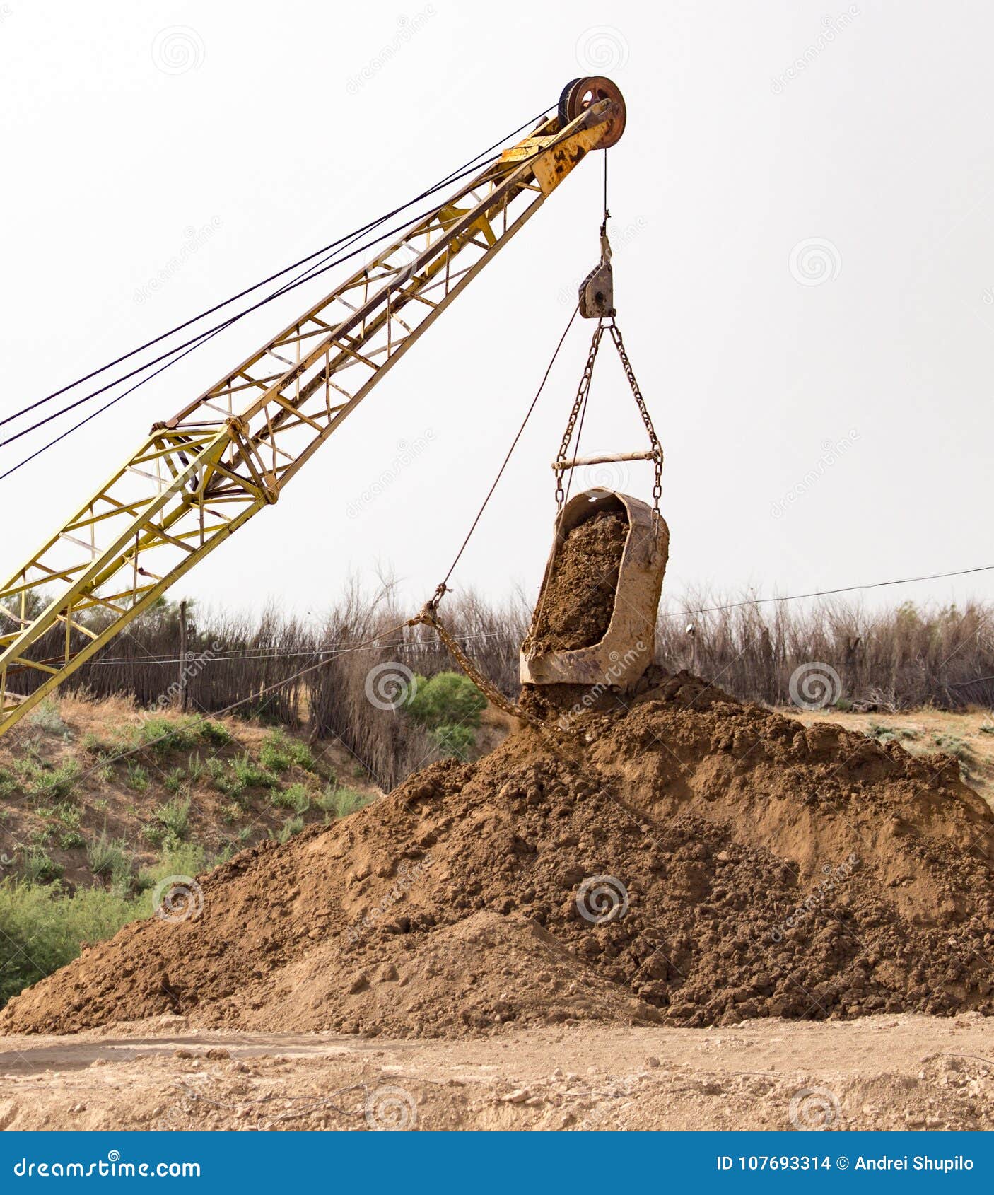 Excavator Digging a Big Bucket Stock Photo - Image of equipment, bucket ...