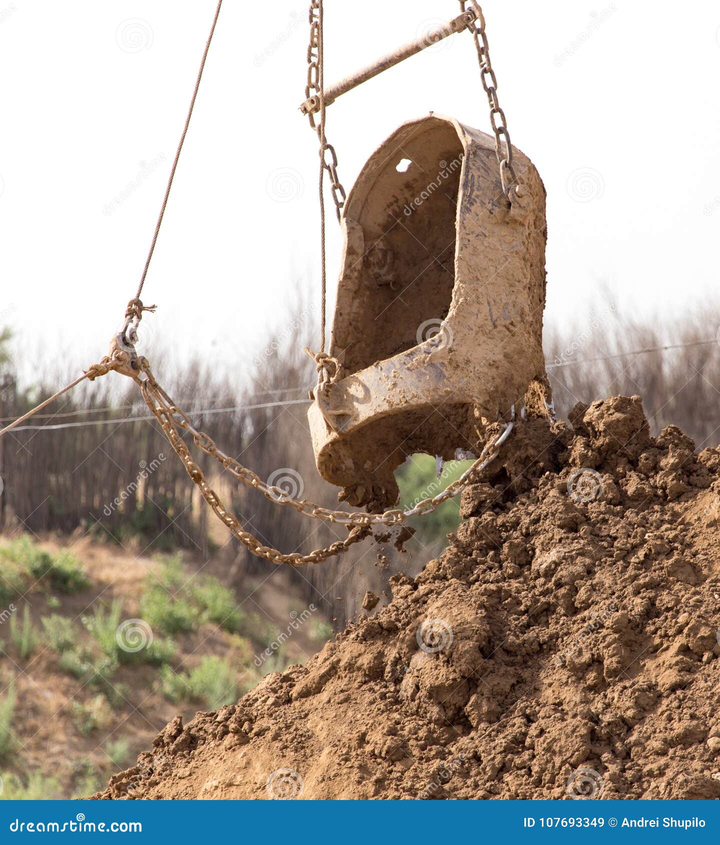 Excavator Digging a Big Bucket Stock Image - Image of power, excavate ...