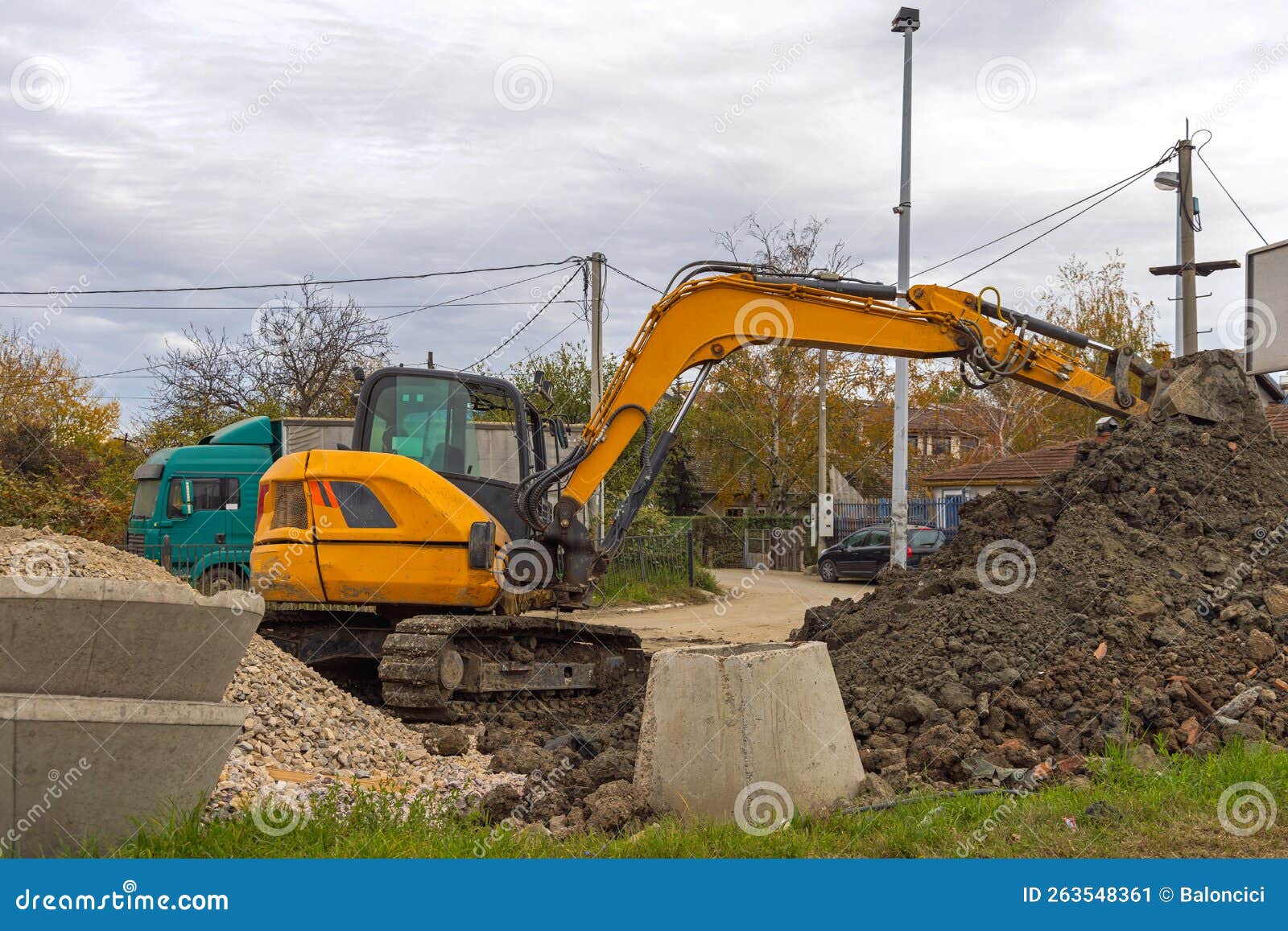 Excavator Digging Dirt stock image. Image of sewer, fall - 263548361