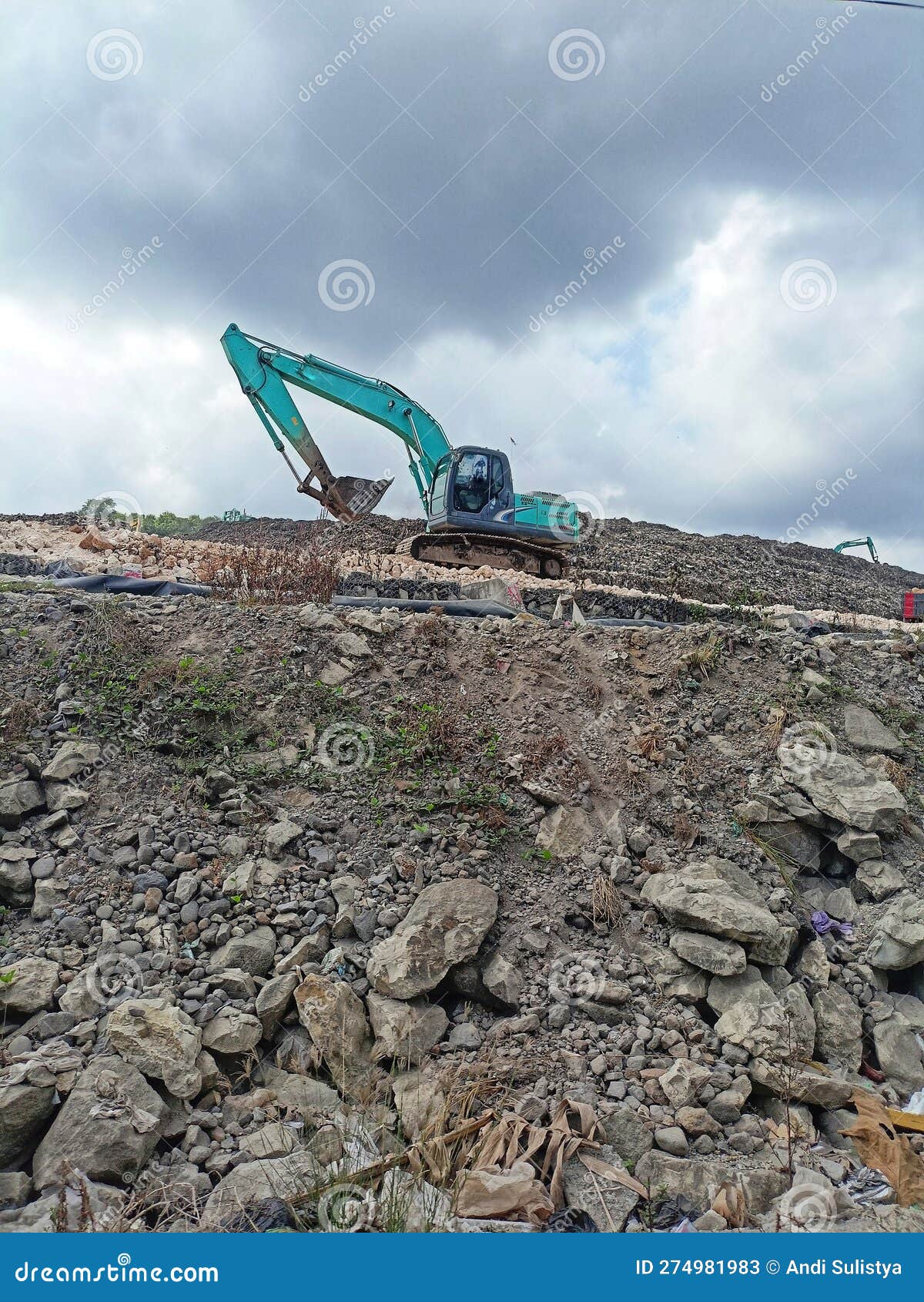 The Excavator is Digging the Ground at the Project Site Stock Image ...