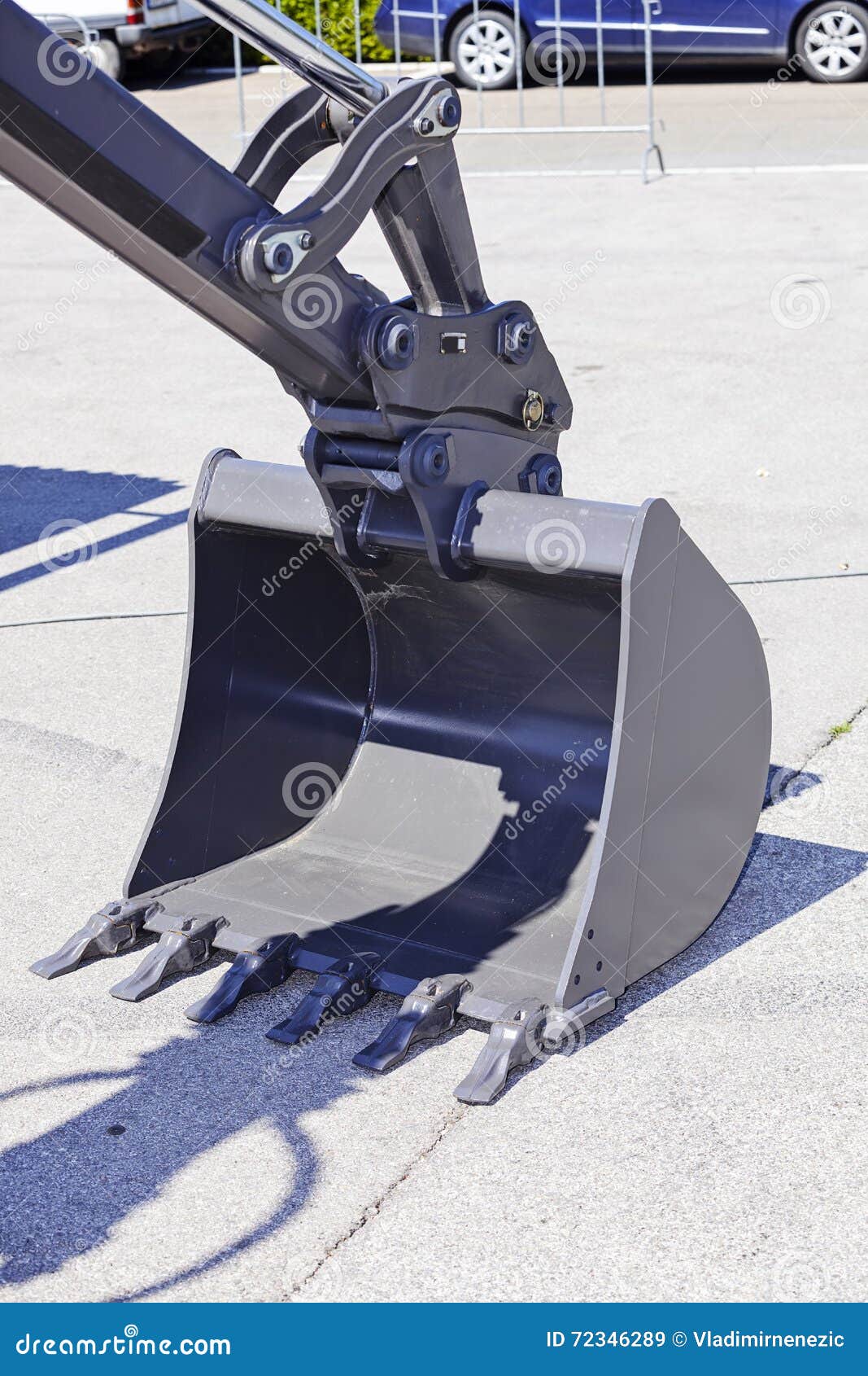 Excavator digging scoop stock image. Image of operator - 72346289