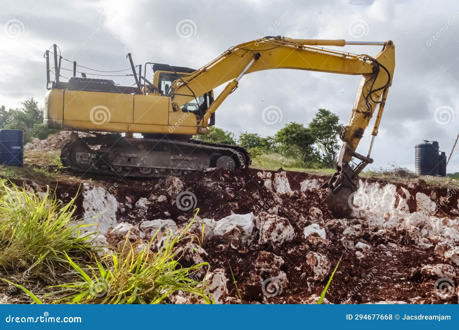 Excavator Digging stock photo. Image of dirt, tracks - 294677668