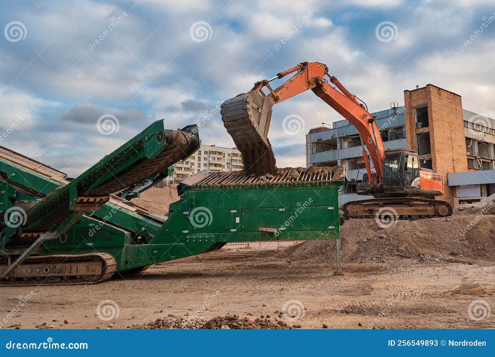 Excavator Loads Soil in Mobile Crushing and Sorting Complex Stock Image ...
