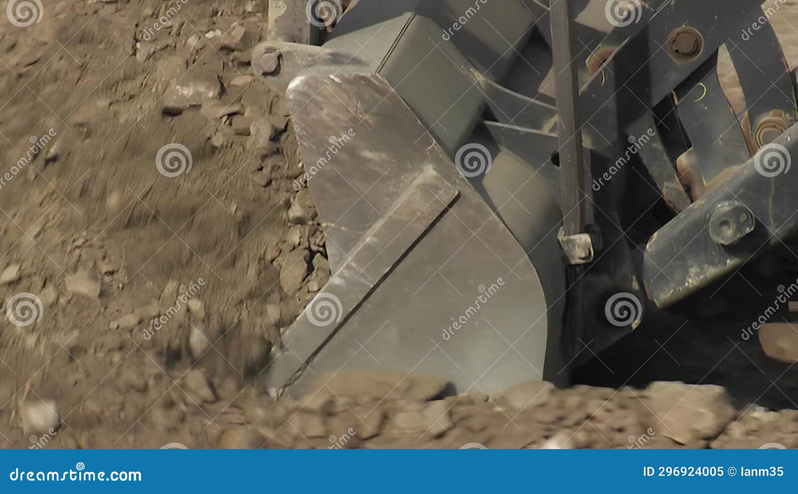 Excavator Shovel Loading Dirt Stock Video - Video of bricklayer, build ...