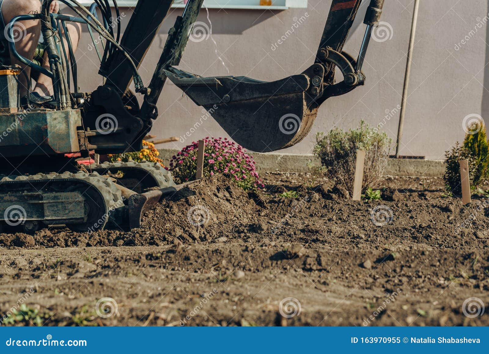 Excavator Mechanical Part for Digging. Machines and Mechanisms for ...