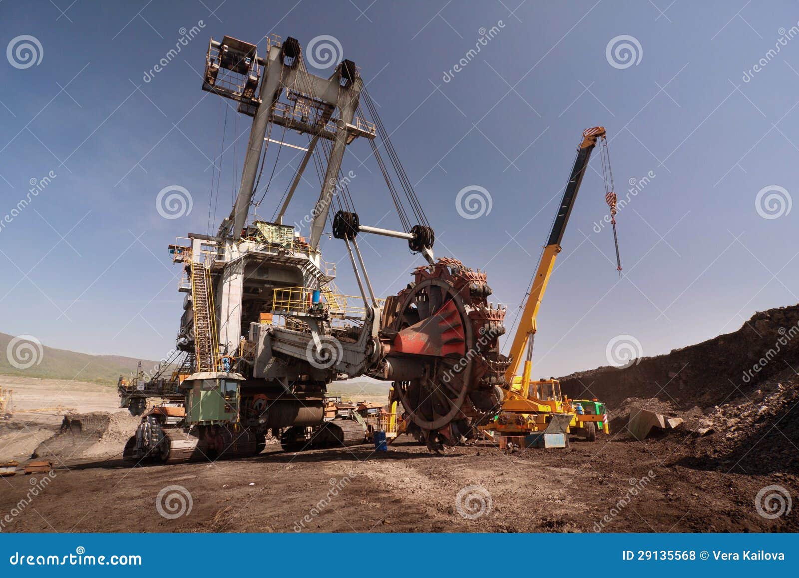 The excavator in opencast stock photo. Image of lignit - 29135568