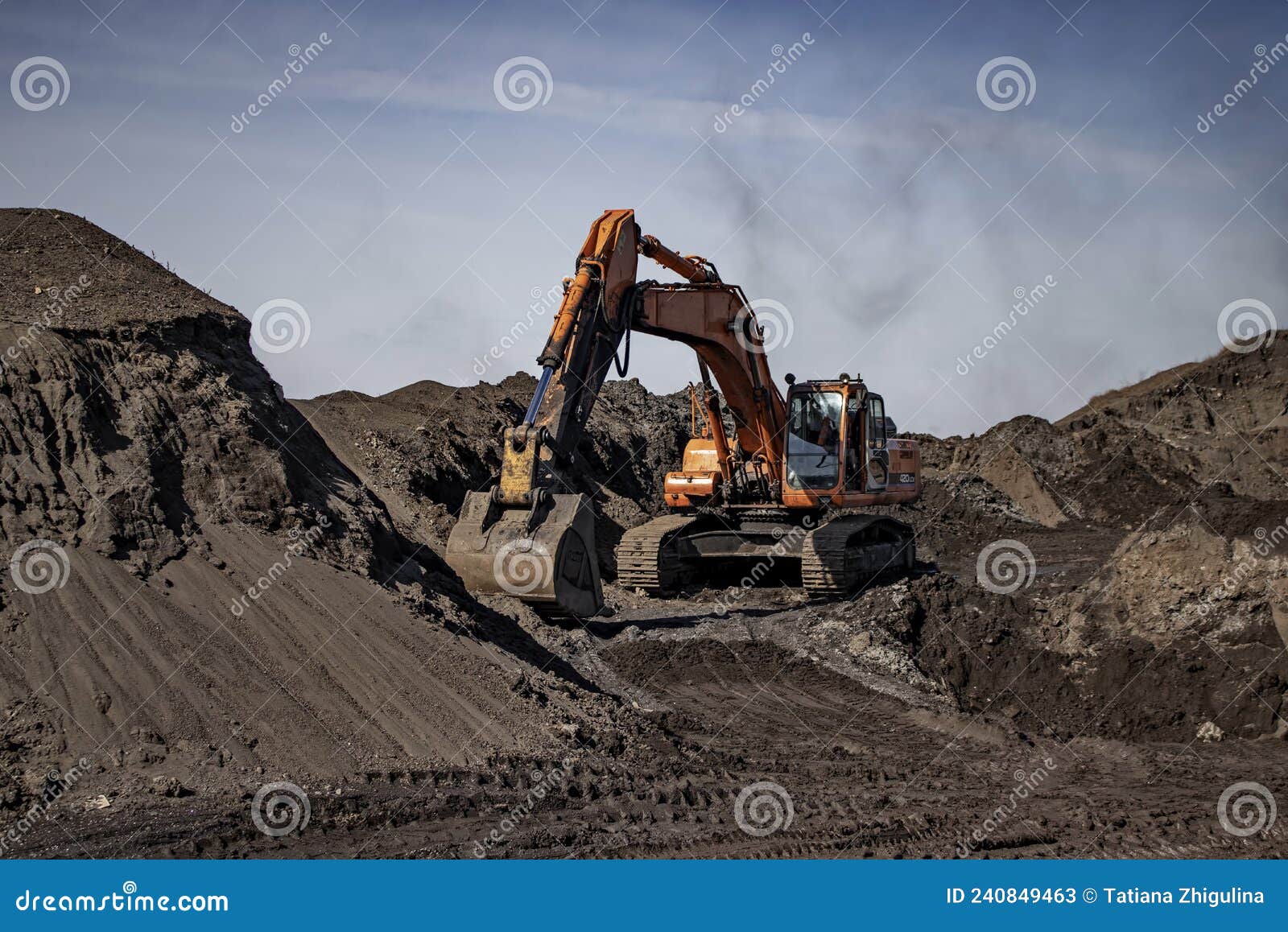 Excavator in a Quarry Digging Rubble Stone Stock Image - Image of stone ...