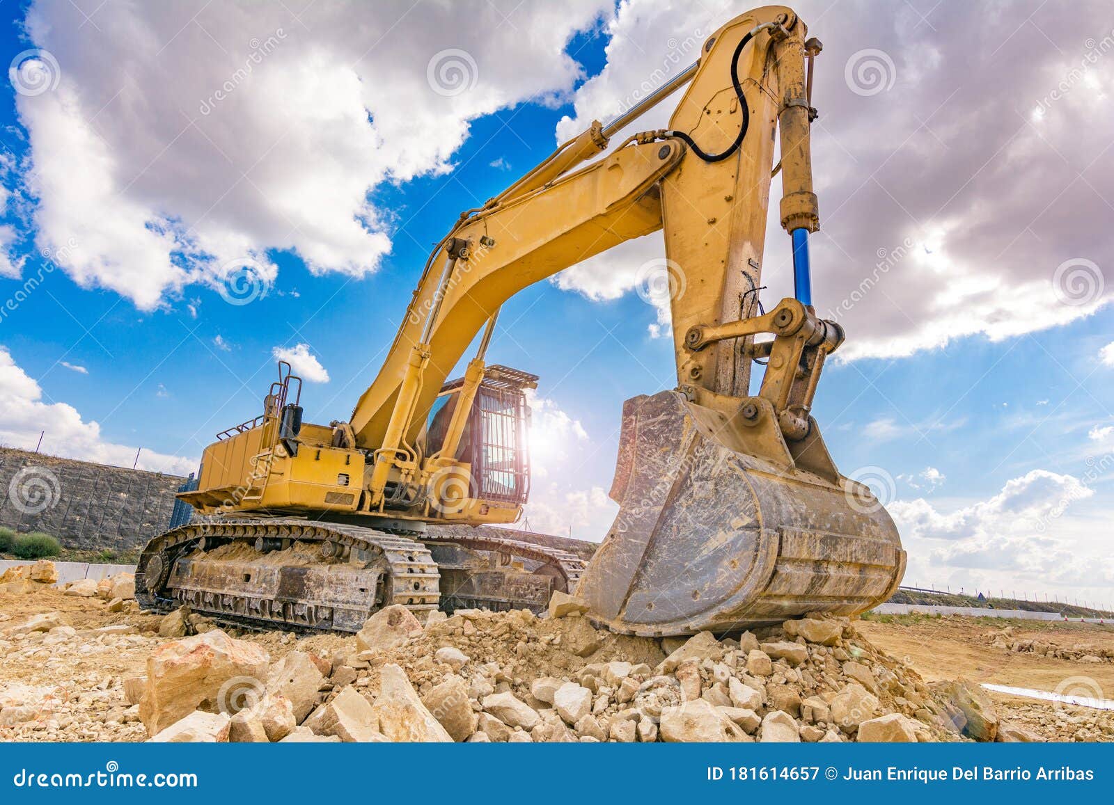 Excavator in a Quarry Extracting Stone Stock Image - Image of ...