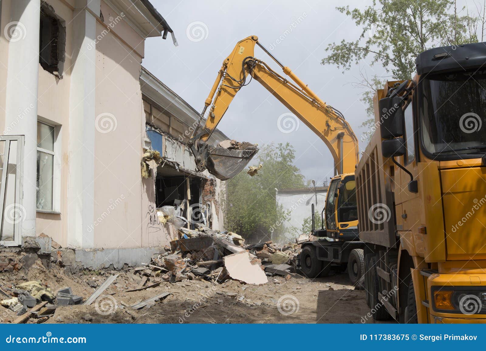 Loading of Construction Debris after Demolition of a Building Stock ...