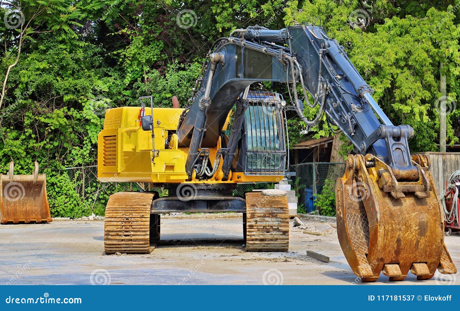 Excavator at work stock image. Image of machine, level - 117181537