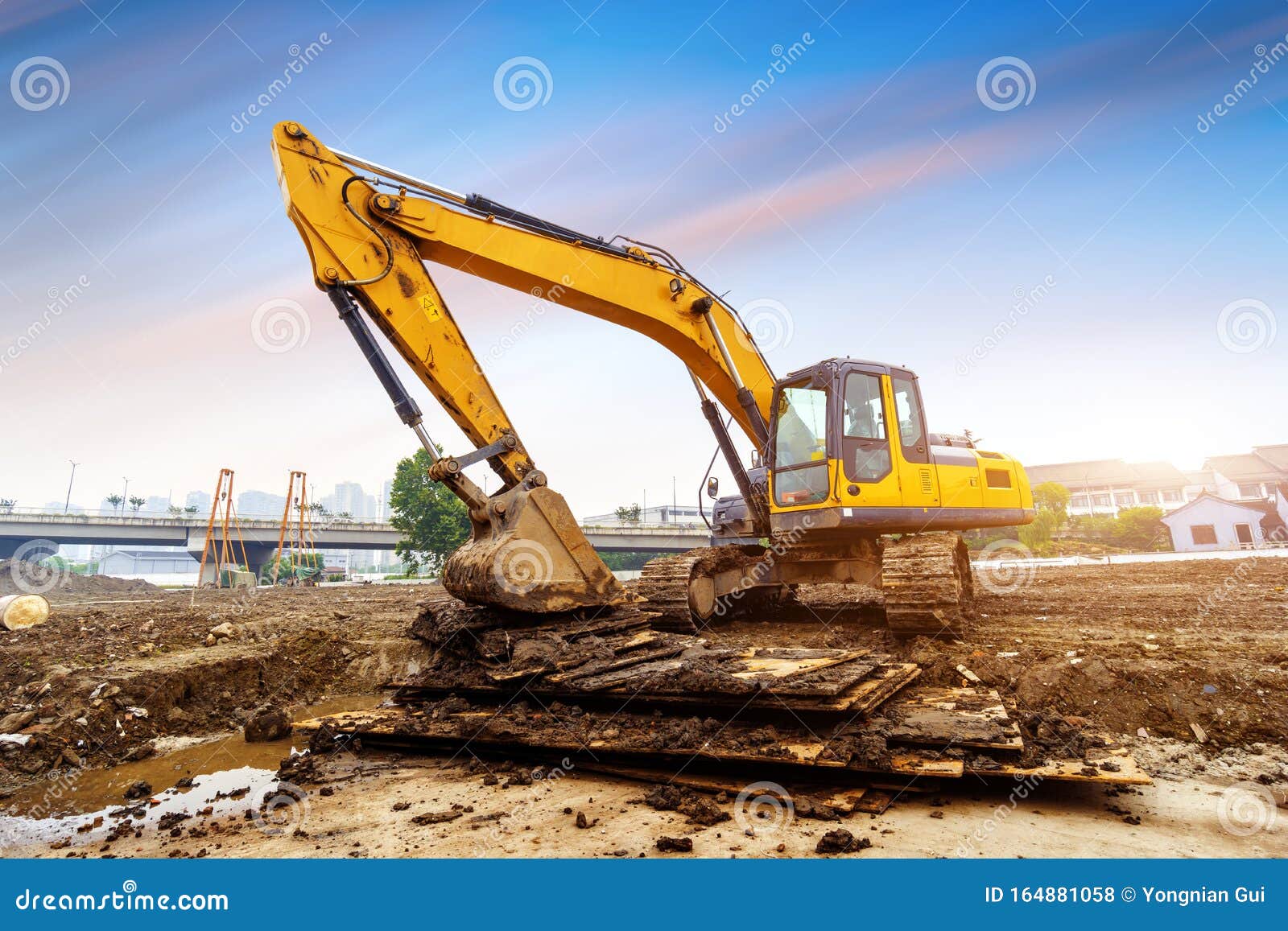 Excavator at work stock photo. Image of machinery, machine - 164881058