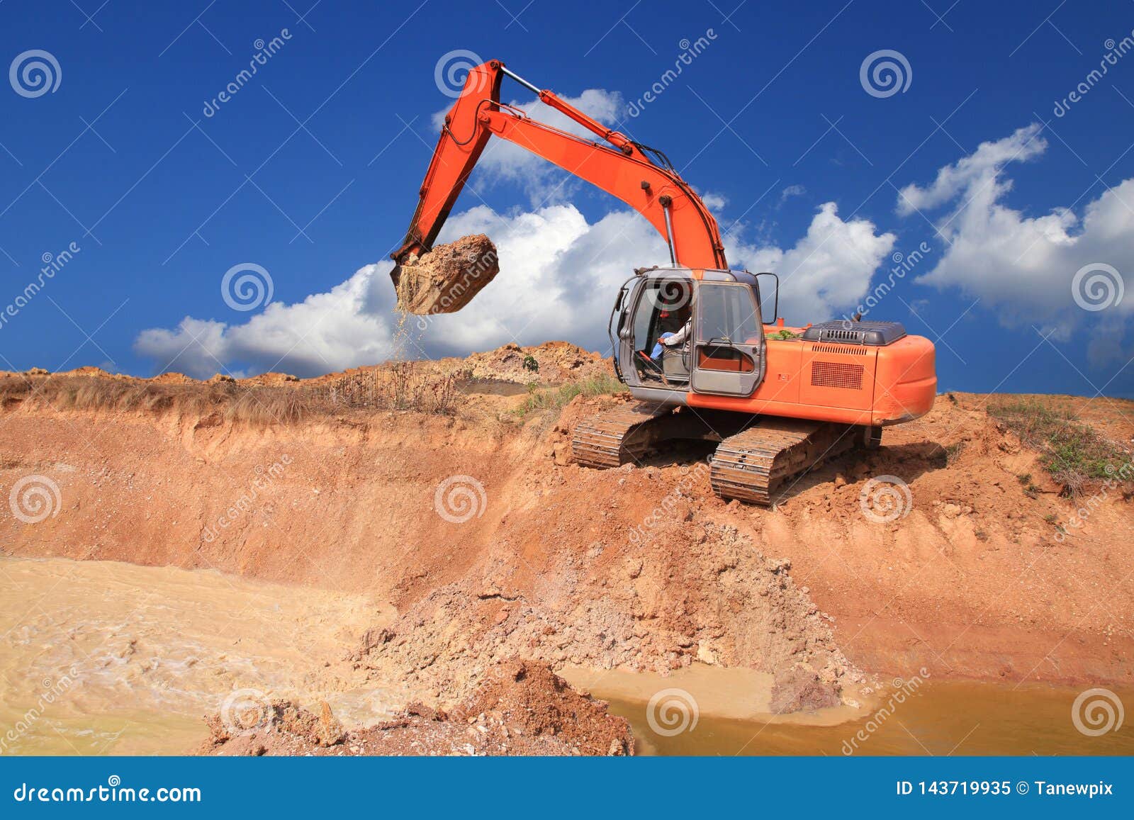 Excavator on a Working Platform Stock Image - Image of dirt, yellow ...