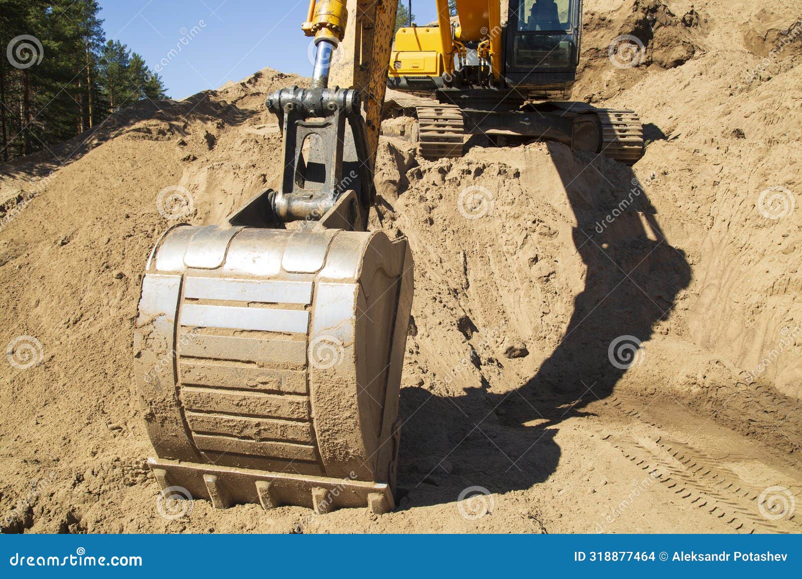 The Excavator is Working in a Sand Loading Quarry Stock Photo - Image ...