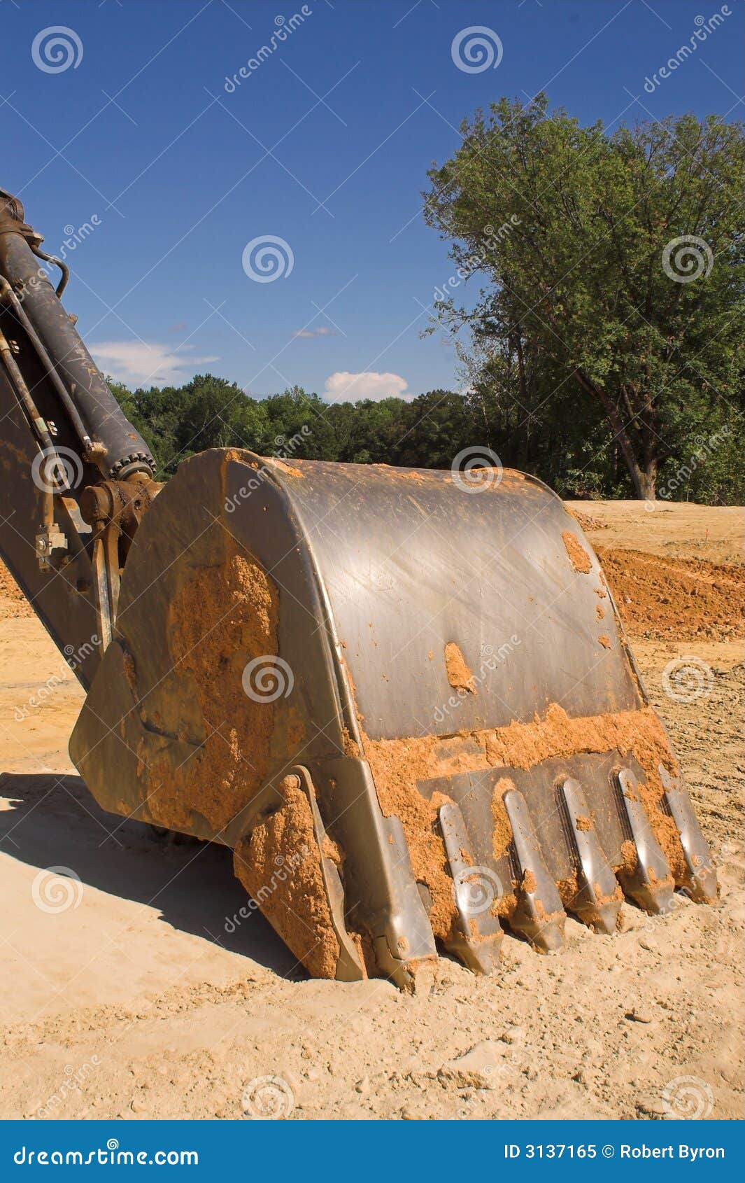 Excavatrice industrielle image stock. Image du exhumez - 3137165