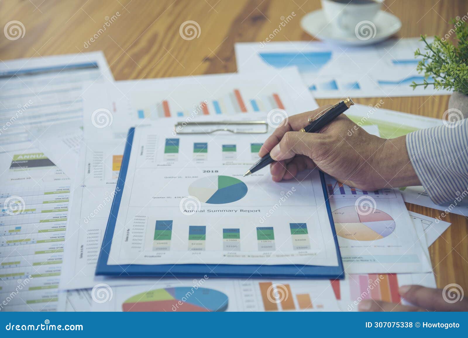 Excel Stat Spreadsheet Business Analytics Graph Statistic With Graph