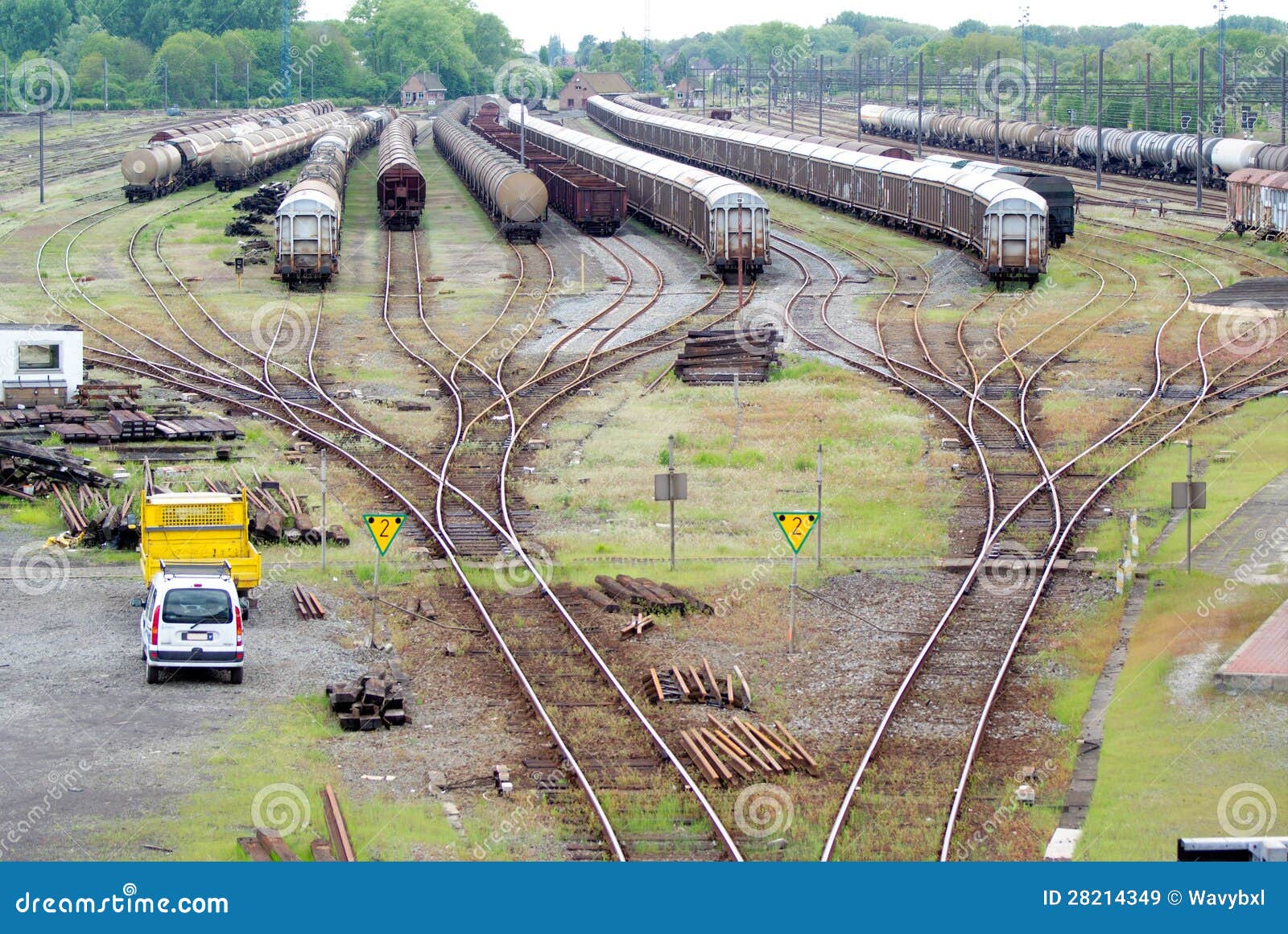 Exchanger and train convoy stock image. Image of rail - 28214349