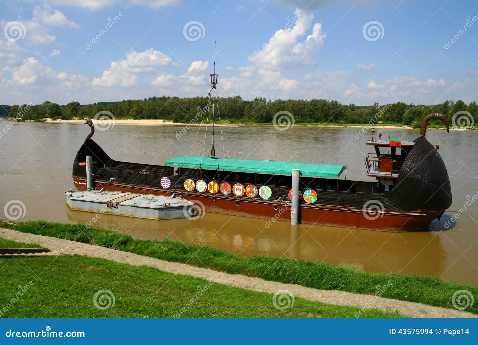 Excursion boat editorial stock image. Image of holidays - 43575994