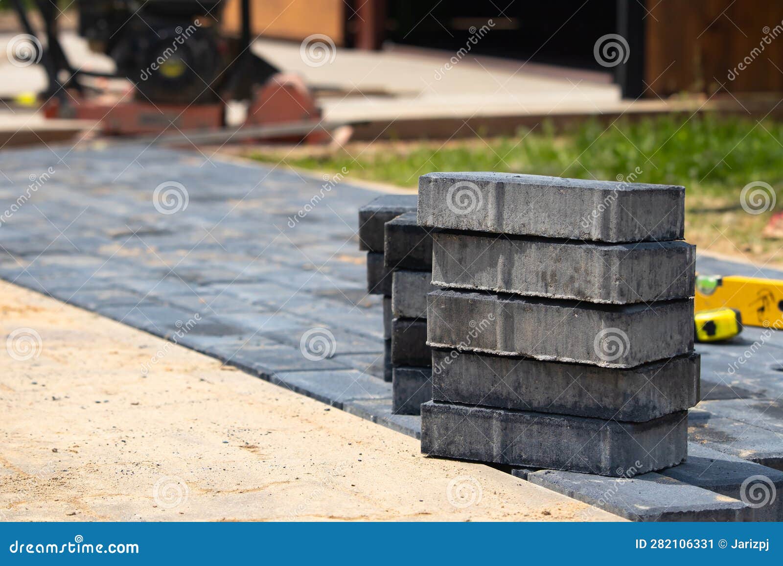 Leveling Pavers Royalty-Free Stock Image | CartoonDealer.com #9178078