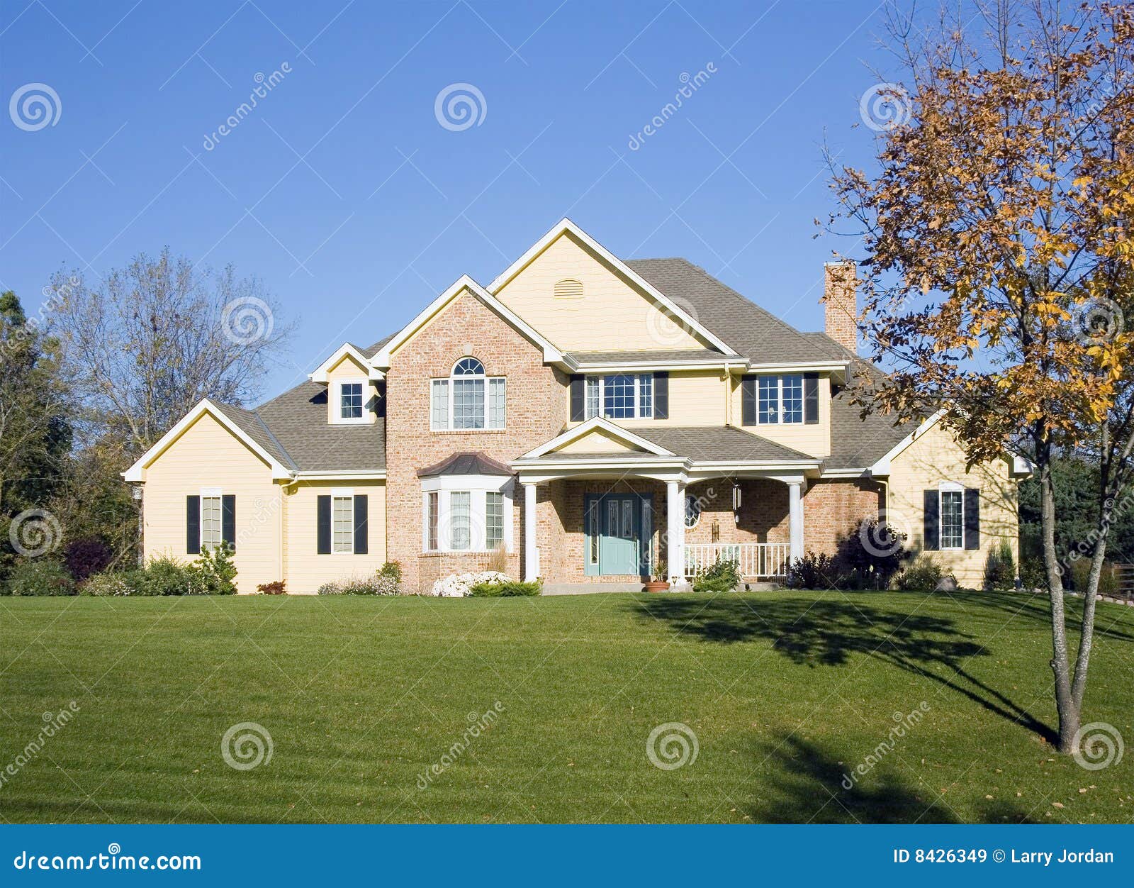 Executive Brick Home stock image. Image of modern, pathway - 8426349