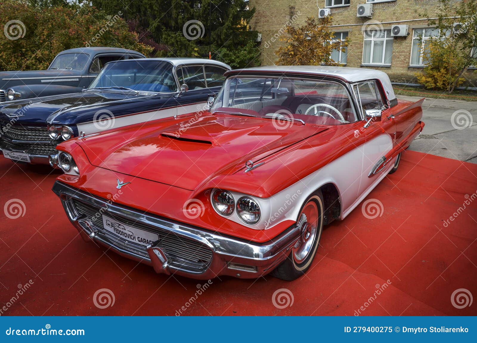 Executive Four-seat Coupe Ford Thunderbird with a Powerful Seven-liter ...