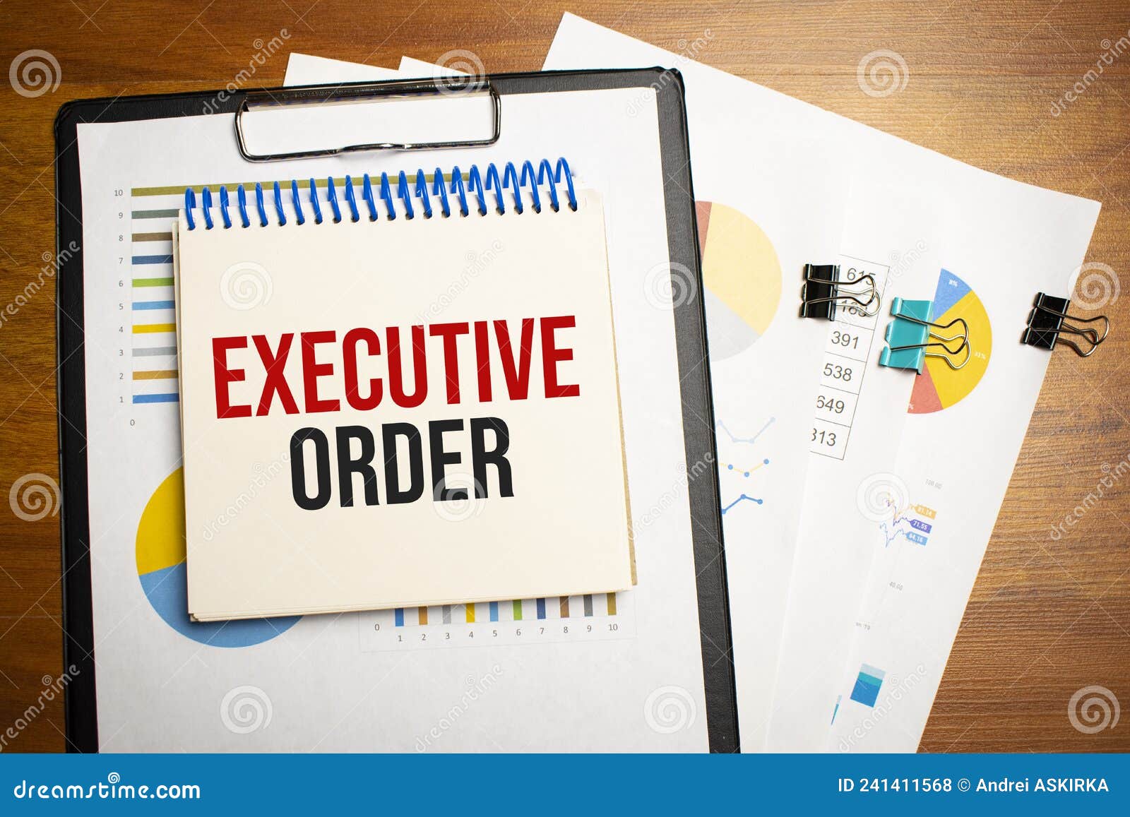 Executive Order is Written on a Notepad on an Office Desk Stock Photo ...