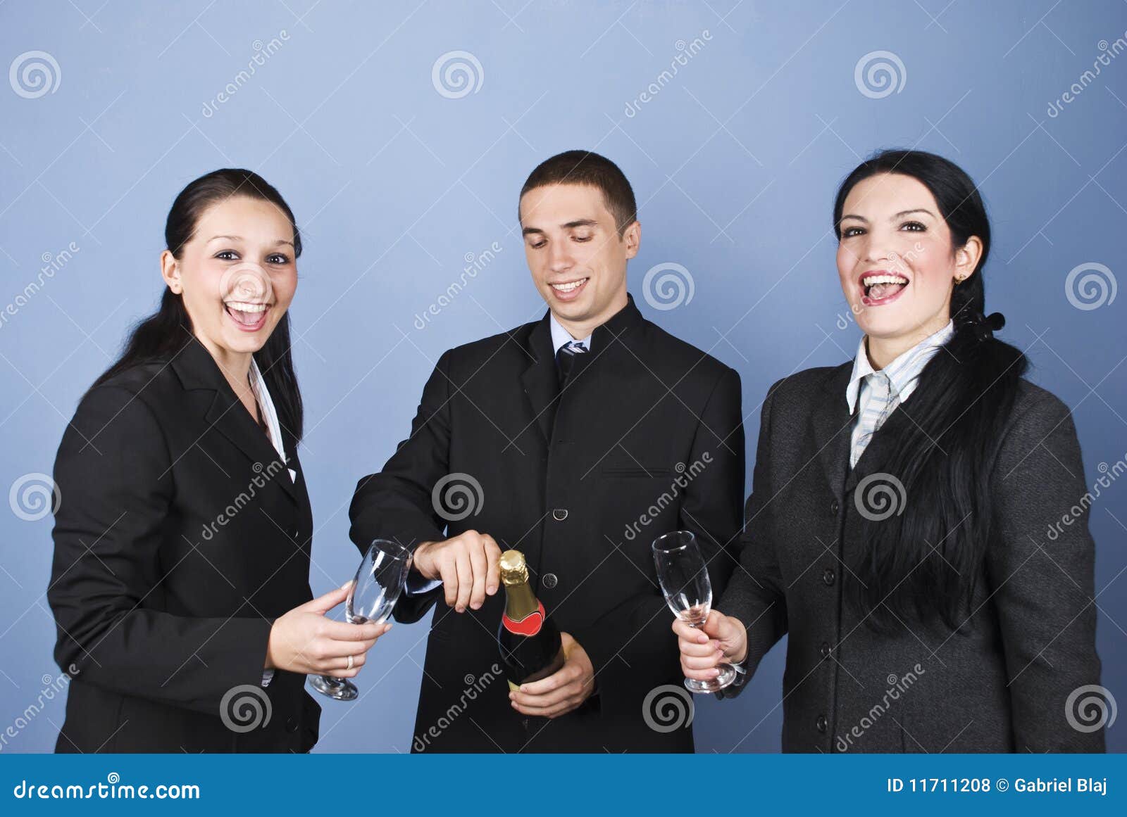 Executivos Que Comemoram Seu Sucesso Foto de Stock - Imagem de feliz ...