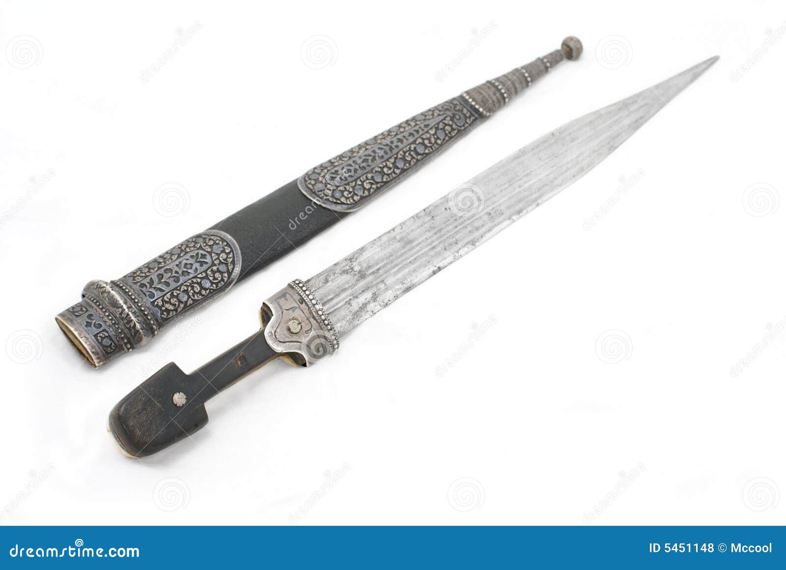 Exemplo Bonito Do Punhal Caucasiano Foto de Stock - Imagem de militar ...