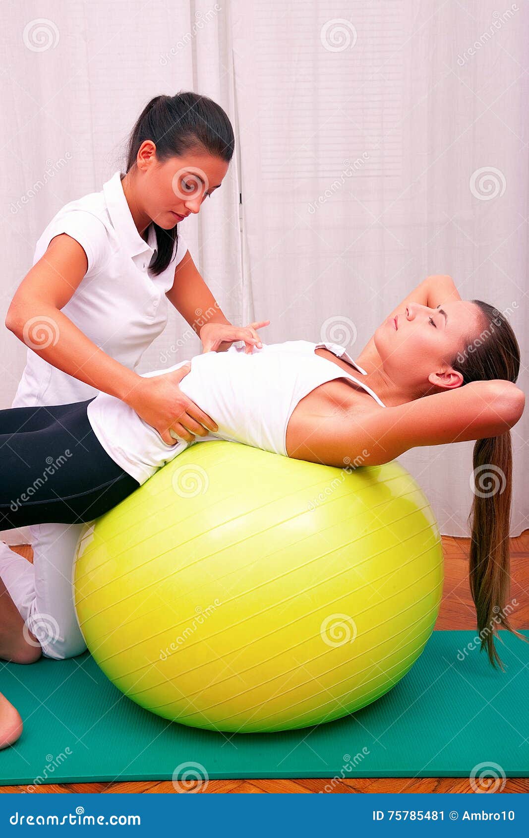 Exercises Control Basin Trunk with Bobath Ball Fitball Stabilization ...