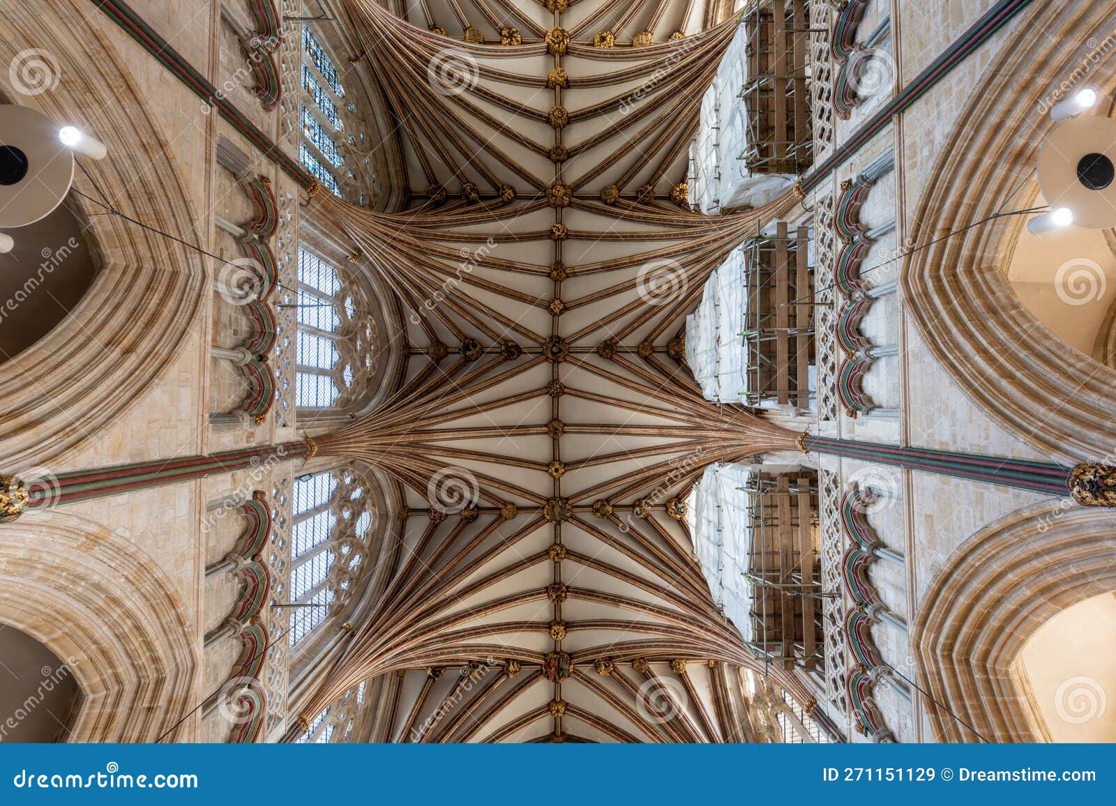 Exeter cathedral editorial stock image. Image of church - 271151129