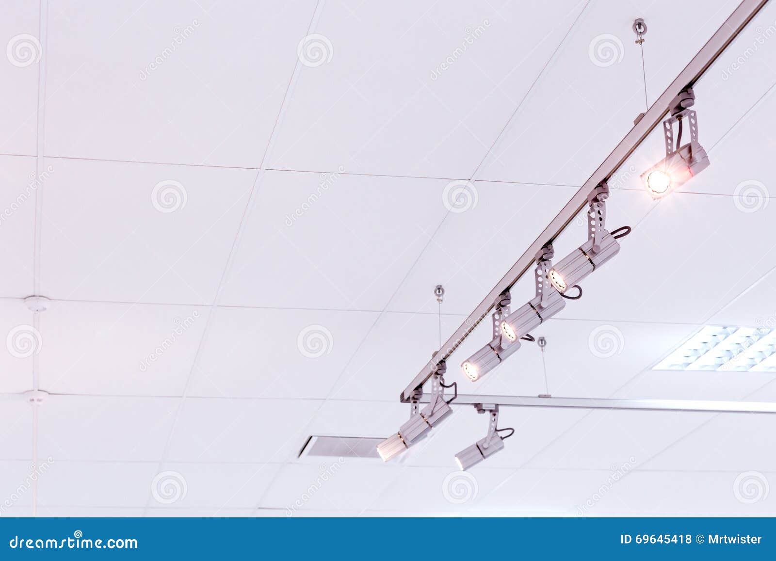 Ceiling Lighting Rig at Sylvia Partington blog