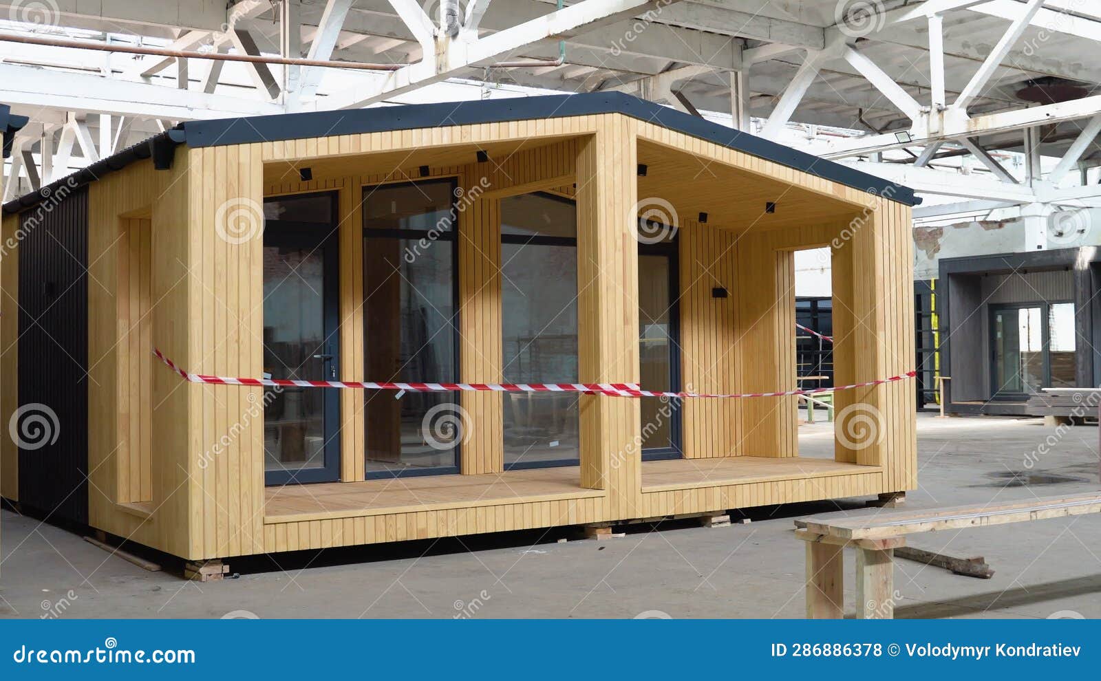 Exhibition of New and Modern Prefabricated Modular House from Composite ...