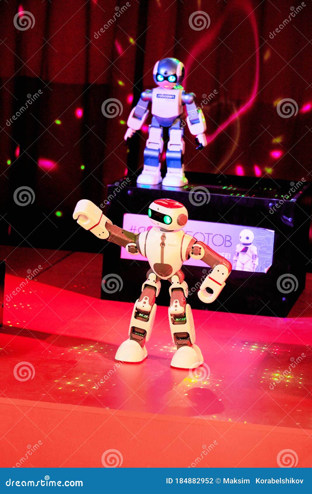 Exhibition of Robots and Robotics Editorial Photography - Image of kids ...