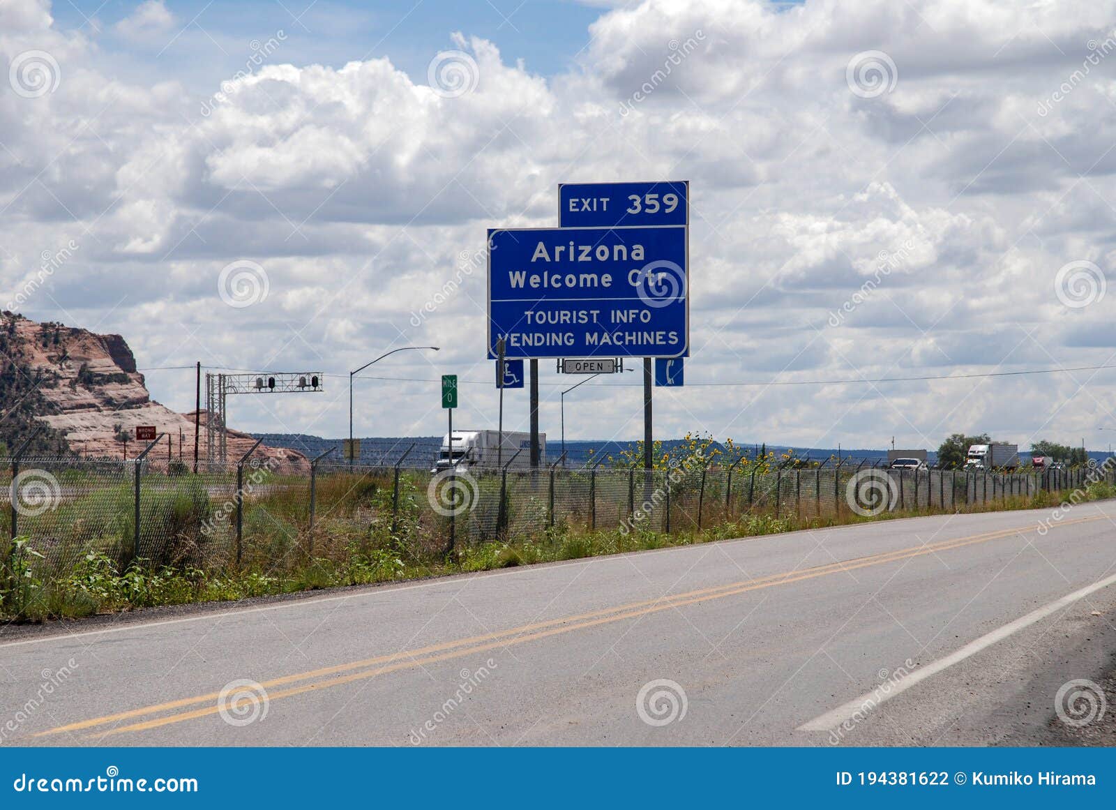 Exit 359 and Arizona Welcome Center Sign Editorial Photography - Image ...