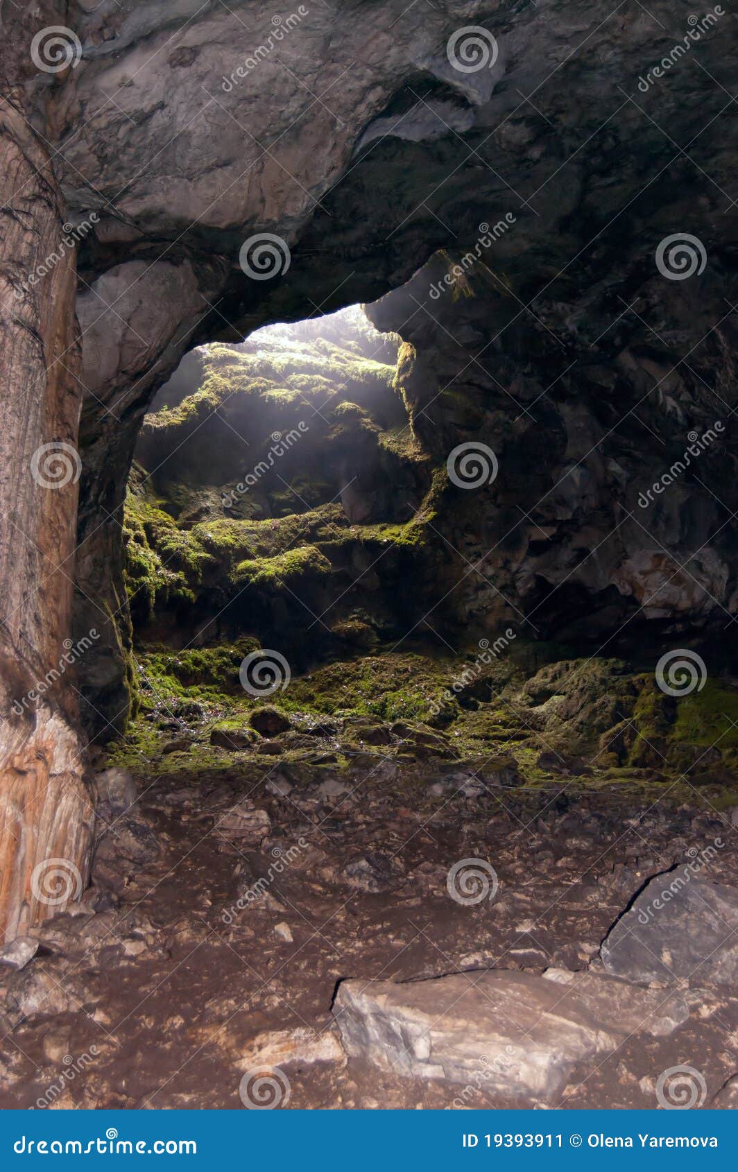 Exit from cave stock image. Image of cave, darkness, rock - 19393911