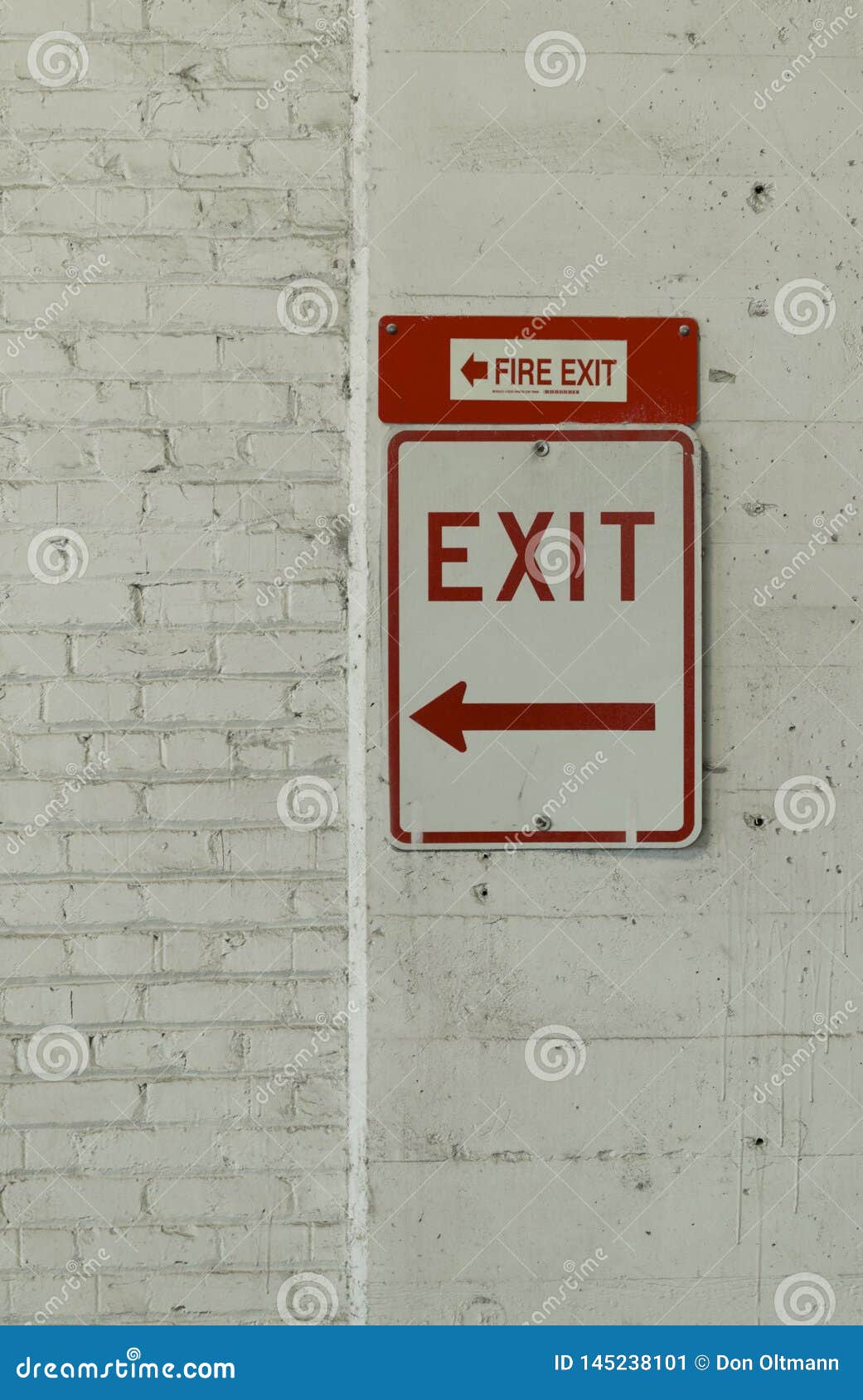 Exit Fire Sign On Ceiling Direct Symbol Way Run To Door Stock ...