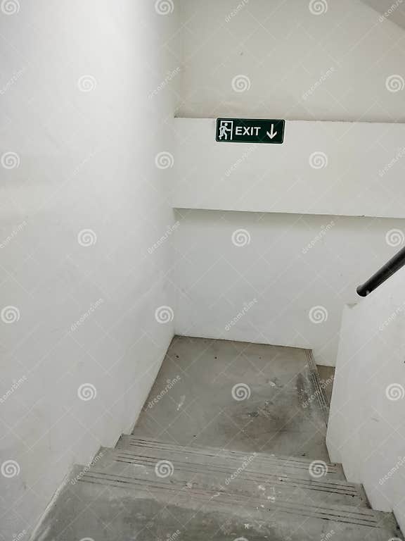 Exit Sign Emergency Staircase 2 Stock Image - Image of sign, exit ...