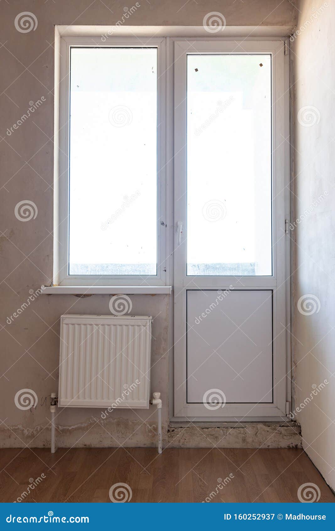 Exit To the Balcony in the Interior of an Unrepaired Room Stock Image ...
