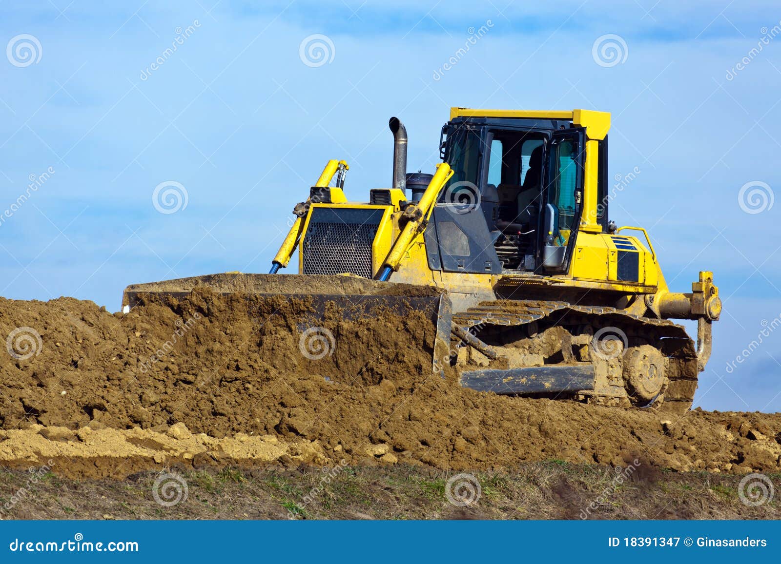 Exkavator an Der Bauarbeit Auf Site Stockbild - Bild von industrie ...