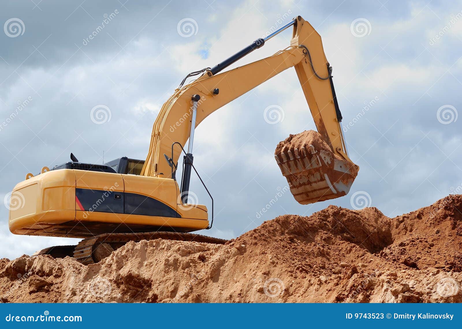 Exkavator (hintere Ansicht) Bild. Bild: 9743523