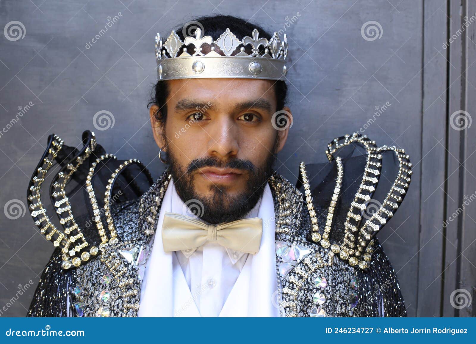 Exotic King with White Outfit and Silver Jewelry Stock Image - Image of ...