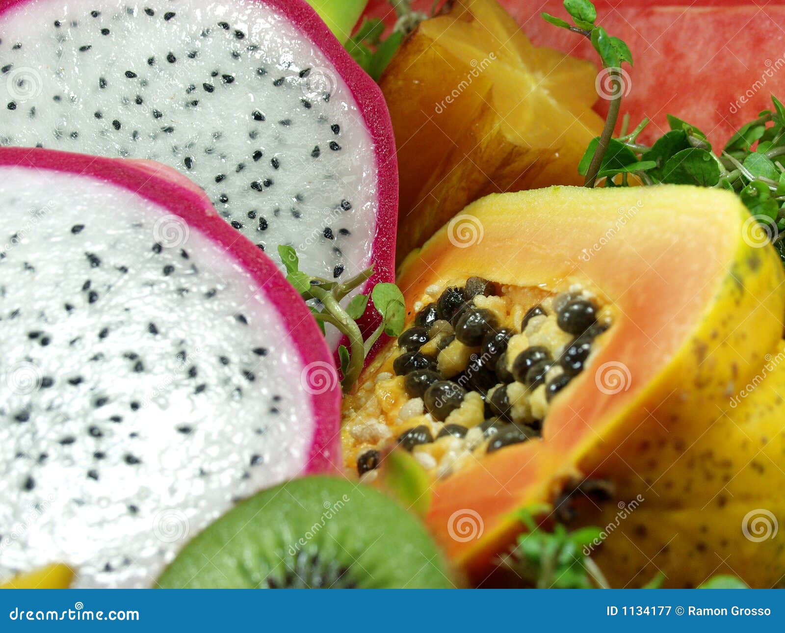 Exotische Frucht stockbild. Bild von pfirsich, melone - 1134177
