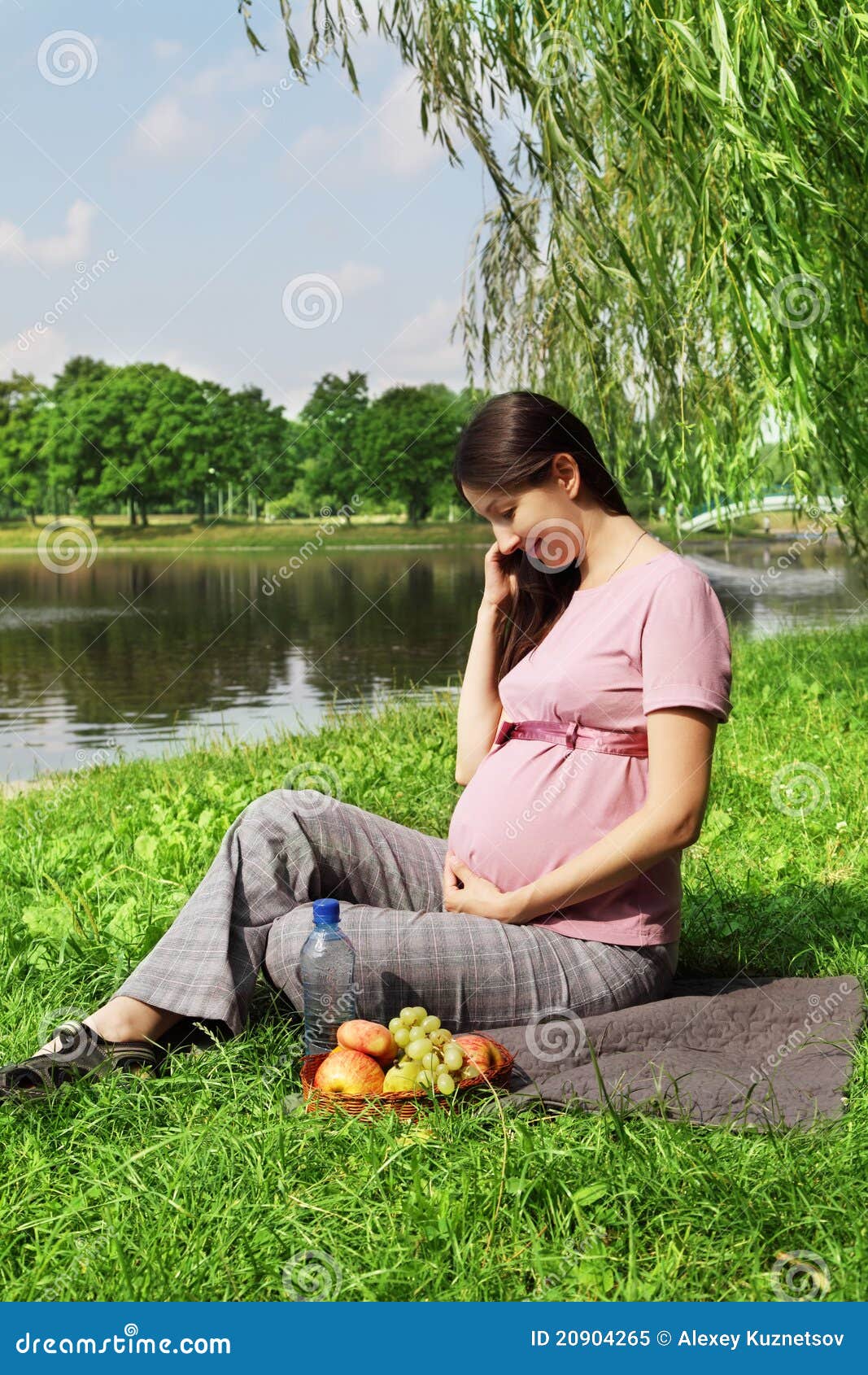Expectant mother stock image. Image of summer, outdoor - 20904265