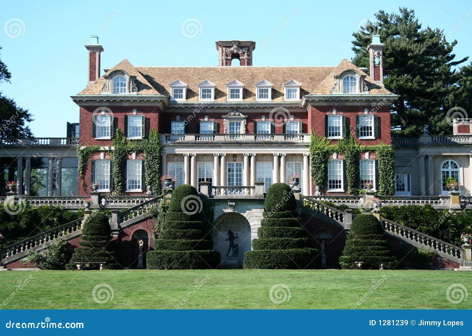 Expensive Mansion stock image. Image of expensive, spring - 1281239