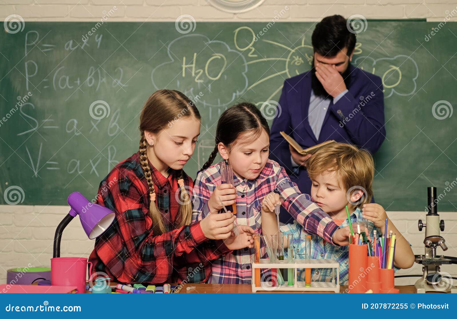 With Experience Comes Knowledge. Group Interaction Communication ...